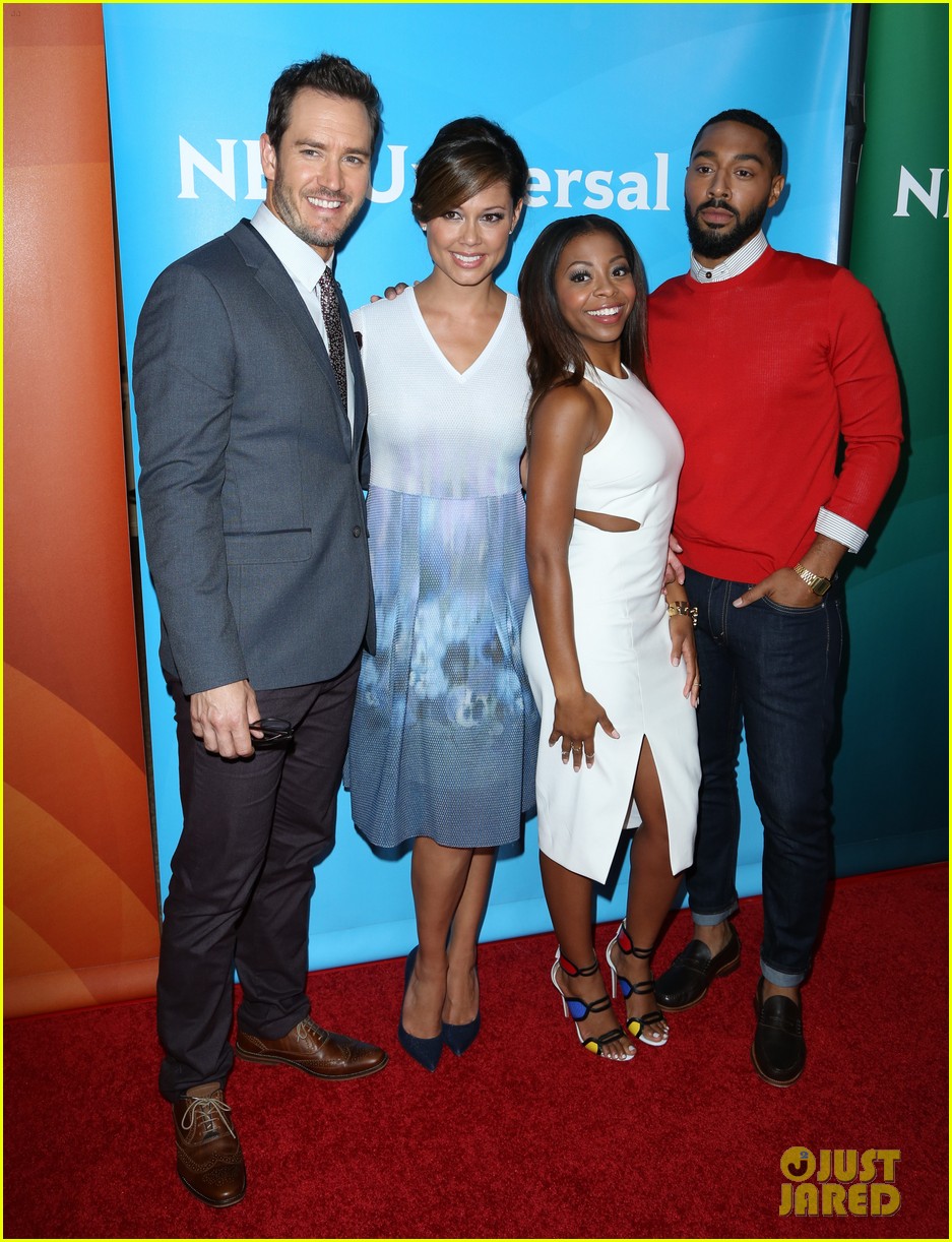 Sullivan Stapleton Girlfriend