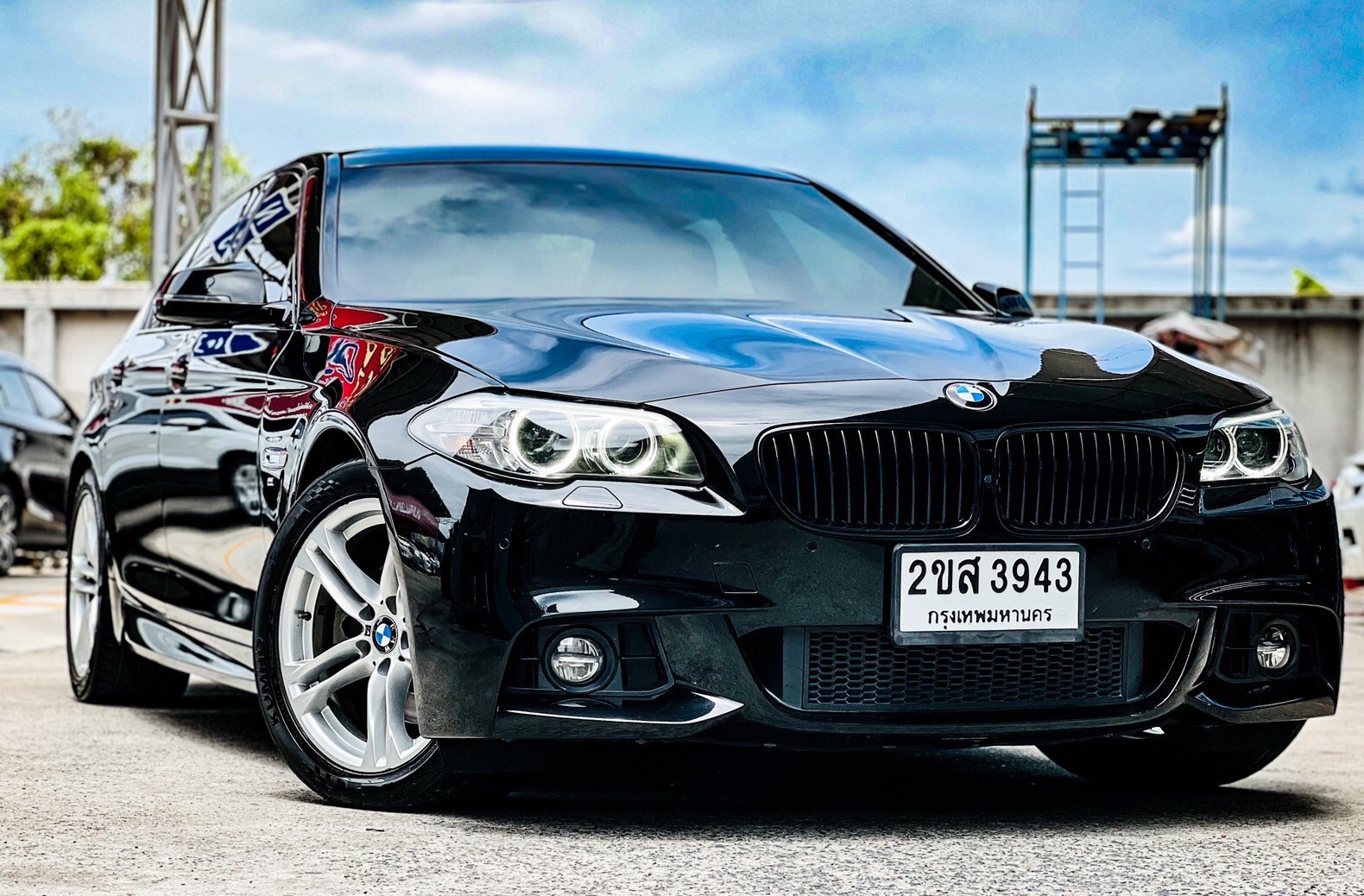 BMW 520D M Sport - Pantip